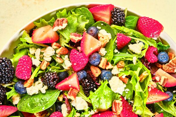 Mixed Spring Berry Salad | Domino® Sugar