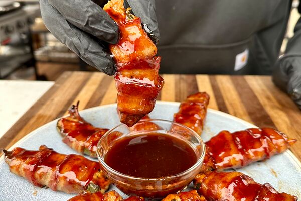 Pulled Pork Jalapeno Poppers | Domino® Sugar