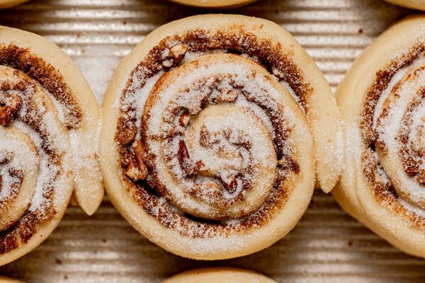 Iced Cinnamon Rolls | Domino® Sugar