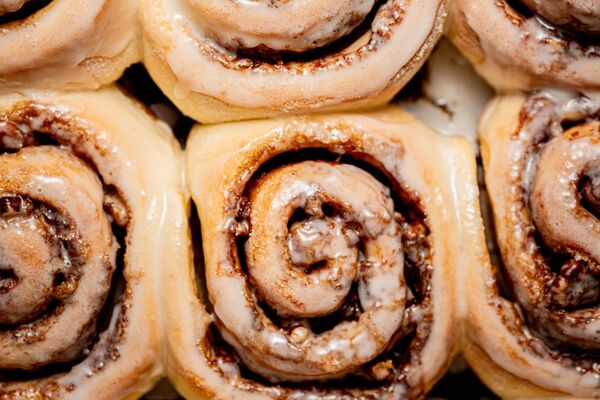 Iced Cinnamon Rolls | Domino® Sugar